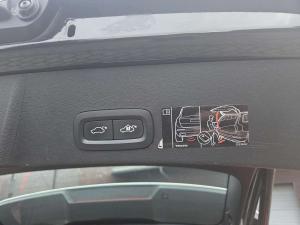Black Volvo XC40 2020 in Kaunas, with an engine capacity of 1.48 L and mileage of 107 thousand km for 18400 €, photo 27 on AUTOMOTO.COM.LV