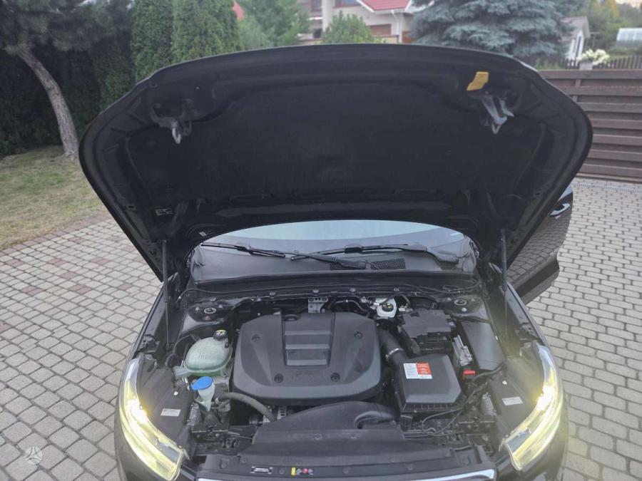 Black Volvo XC40 2020 in Kaunas, with an engine capacity of 1.48 L and mileage of 107 thousand km for 18400 €, photo 32 on AUTOMOTO.COM.LV