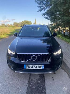 Черный Вольво XC40 2020 в Таураге, объемом двигателя 1.97 л и пробегом 300 тыс. км за 12999 €, фото 3 на AUTOMOTO.COM.LV