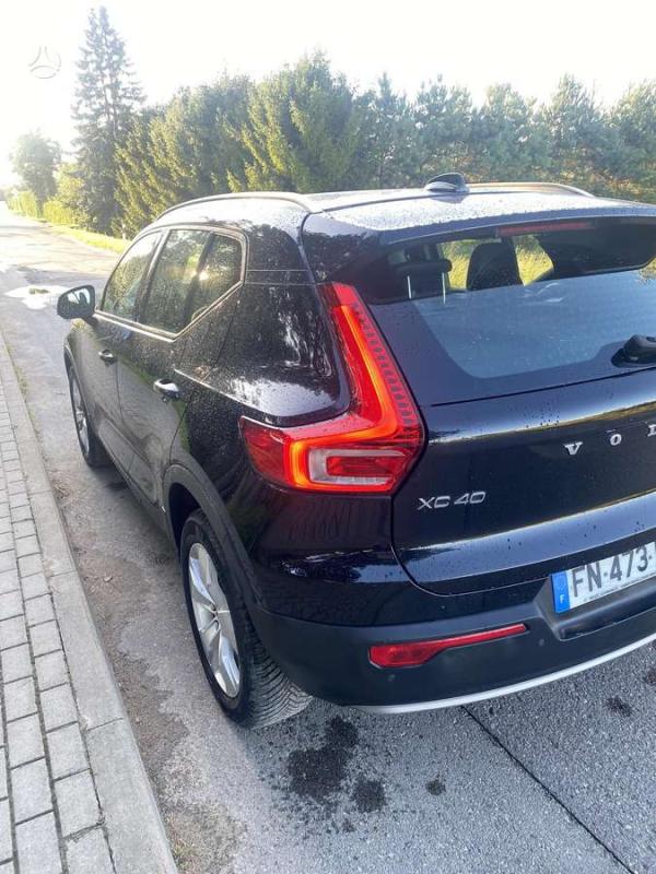Melns Volvo XC40 2020 Tauragė, ar dzinēja tilpumu 1.97 L un nobraukumu 300 tūkst. km par 12999 €, foto 7 vietnē AUTOMOTO.COM.LV