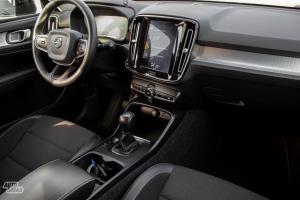 Черный Вольво XC40 2020 в Каунас, объемом двигателя 1.50 л и пробегом 85 тыс. км за 16300 €, фото 10 на AUTOMOTO.COM.LV