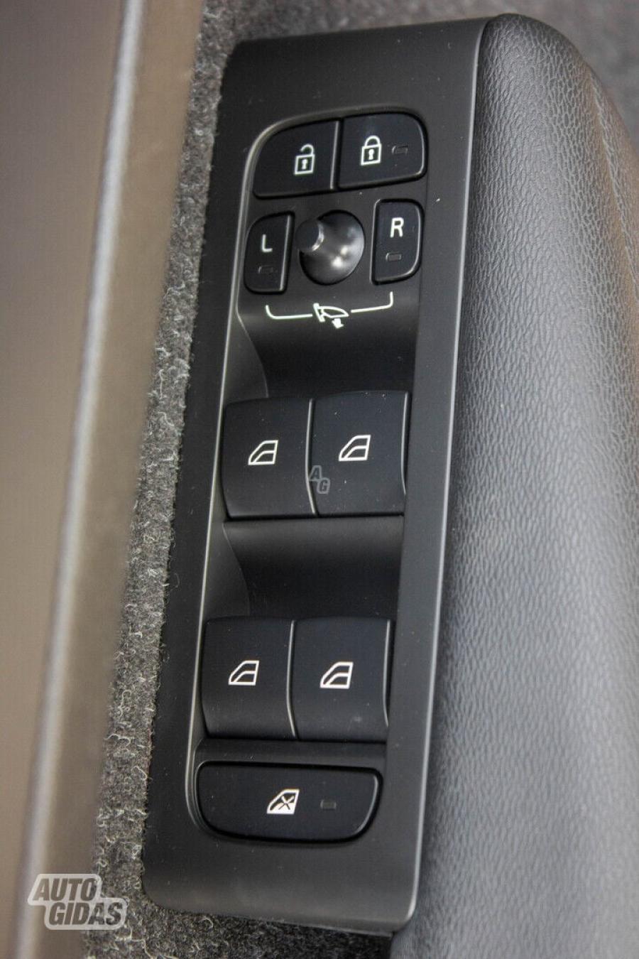 Черный Вольво XC40 2020 в Каунас, объемом двигателя 1.50 л и пробегом 85 тыс. км за 16300 €, фото 22 на AUTOMOTO.COM.LV