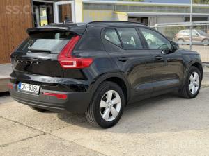 Black Volvo XC40 2020 in Riga, with an engine capacity of 2.00 L and mileage of 198 thousand km for 15990 €, photo 12 on AUTOMOTO.COM.LV