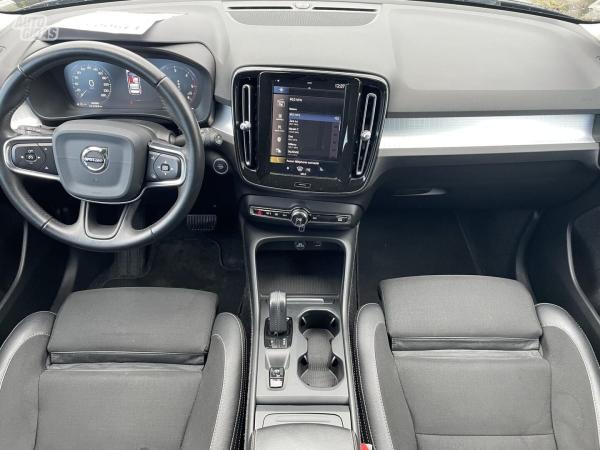 Черный Вольво XC40 2020 в Вильнюс, объемом двигателя 2.00 л и пробегом 300 тыс. км за 12500 €, фото 6 на AUTOMOTO.COM.LV