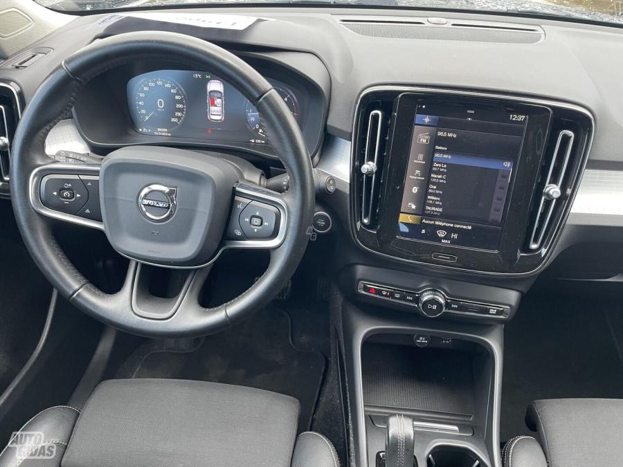 Melns Volvo XC40 2020 Viļņa, ar dzinēja tilpumu 2.00 L un nobraukumu 300 tūkst. km par 12500 €, foto 7 vietnē AUTOMOTO.COM.LV