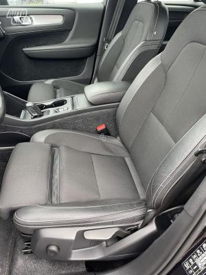 Melns Volvo XC40 2020 Viļņa, ar dzinēja tilpumu 2.00 L un nobraukumu 300 tūkst. km par 12500 €, foto 8 vietnē AUTOMOTO.COM.LV