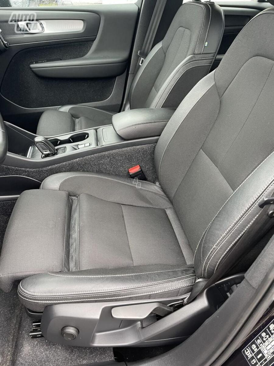 Melns Volvo XC40 2020 Viļņa, ar dzinēja tilpumu 2.00 L un nobraukumu 300 tūkst. km par 12500 €, foto 8 vietnē AUTOMOTO.COM.LV