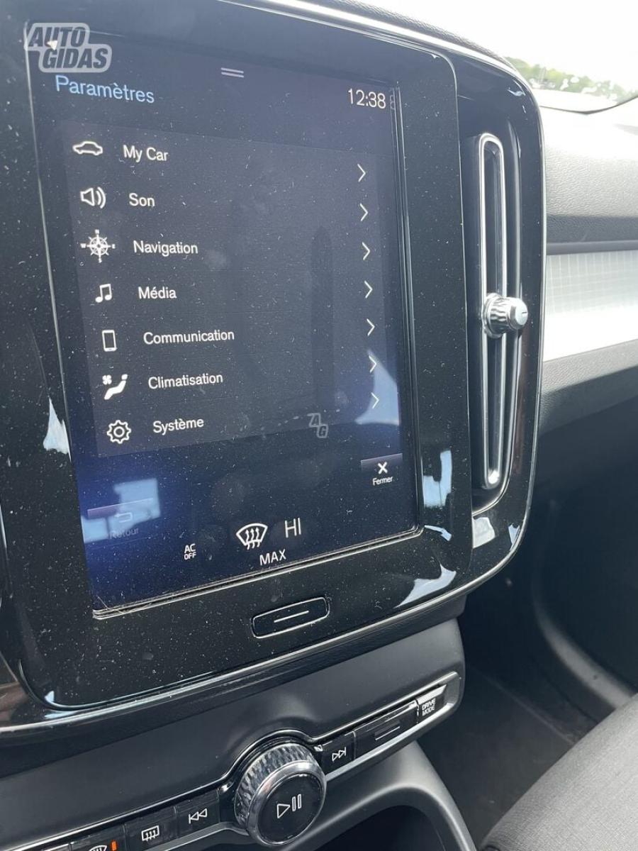 Melns Volvo XC40 2020 Viļņa, ar dzinēja tilpumu 2.00 L un nobraukumu 300 tūkst. km par 12500 €, foto 13 vietnē AUTOMOTO.COM.LV