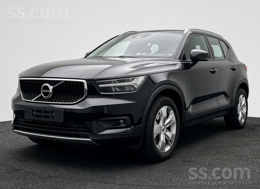 Melns Volvo XC40 2021 Valmiera, ar dzinēja tilpumu 1.50 L un nobraukumu 160 tūkst. km par 22800 €, foto 2 vietnē AUTOMOTO.COM.LV