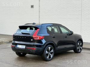 Black Volvo XC40 2021 in Riga, with an engine capacity of 0.00 L and mileage of 112 thousand km for 24900 €, photo 4 on AUTOMOTO.COM.LV