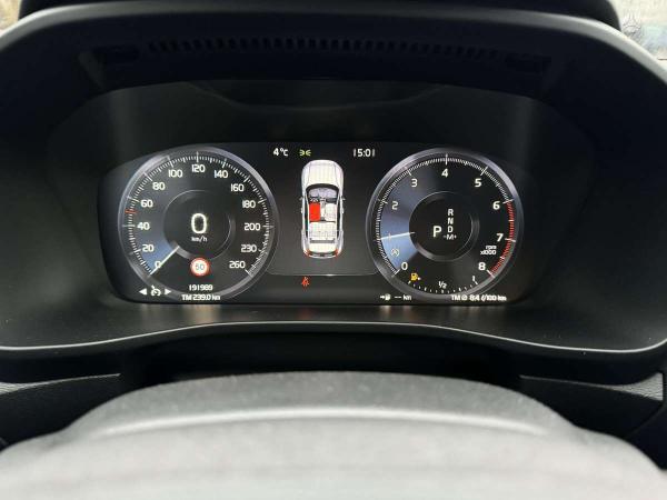 Melns Volvo XC40 2021 Kauņa, ar dzinēja tilpumu 1.48 L un nobraukumu 191 tūkst. km par 17800 €, foto 11 vietnē AUTOMOTO.COM.LV
