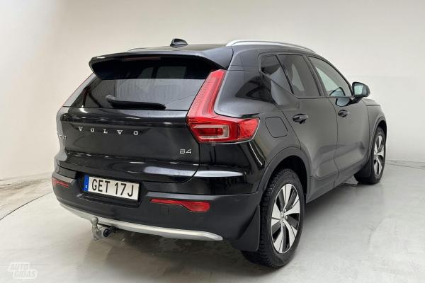 Melns Volvo XC40 2021 Kauņa, ar dzinēja tilpumu 0.00 L un nobraukumu 43 tūkst. km par 29961 €, foto 3 vietnē AUTOMOTO.COM.LV