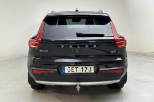Black Volvo XC40 2021 in Kaunas, with an engine capacity of 0.00 L and mileage of 43 thousand km for 29961 €, photo 5 on AUTOMOTO.COM.LV