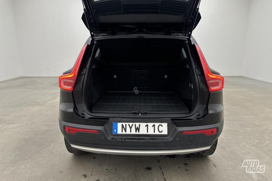 Black Volvo XC40 2021 in Kaunas, with an engine capacity of 0.00 L and mileage of 92 thousand km for 27000 €, photo 11 on AUTOMOTO.COM.LV