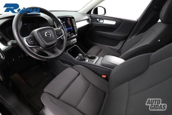 Melns Volvo XC40 2021 Kauņa, ar dzinēja tilpumu 0.00 L un nobraukumu 46 tūkst. km par 31199 €, foto 4 vietnē AUTOMOTO.COM.LV