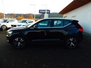 Melns Volvo XC40 2021 Kauņa, ar dzinēja tilpumu 1.50 L un nobraukumu 90 tūkst. km par 28168 €, foto 2 vietnē AUTOMOTO.COM.LV