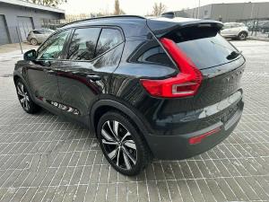 Black Volvo XC40 2021 in Kaunas, with an engine capacity of 1.48 L and mileage of 172 thousand km for 20900 €, photo 5 on AUTOMOTO.COM.LV