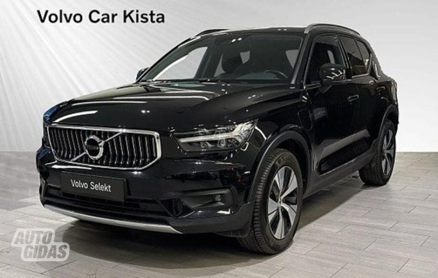 Melns Volvo XC40 2021 Kauņa, ar dzinēja tilpumu 0.00 L un nobraukumu 83 tūkst. km par 33155 €, foto 1 vietnē AUTOMOTO.COM.LV