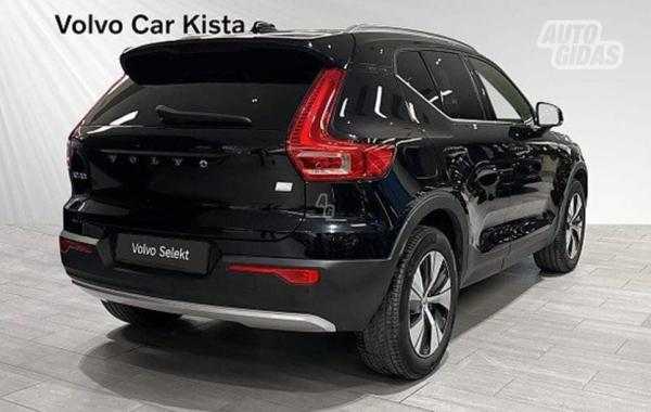 Black Volvo XC40 2021 in Kaunas, with an engine capacity of 0.00 L and mileage of 83 thousand km for 33155 €, photo 5 on AUTOMOTO.COM.LV