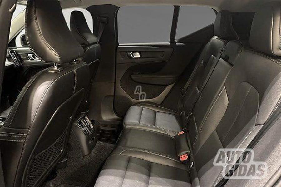 Melns Volvo XC40 2021 Kauņa, ar dzinēja tilpumu 0.00 L un nobraukumu 83 tūkst. km par 33155 €, foto 27 vietnē AUTOMOTO.COM.LV