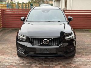 Melns Volvo XC40 2021 Šauļi, ar dzinēja tilpumu 1.48 L un nobraukumu 173 tūkst. km par 22690 €, foto  vietnē AUTOMOTO.COM.LV