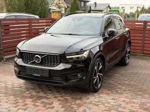 Melns Volvo XC40 2021 Šauļi, ar dzinēja tilpumu 1.48 L un nobraukumu 173 tūkst. km par 22690 €, foto 2 vietnē AUTOMOTO.COM.LV