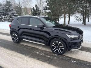 Melns Volvo XC40 2021 Panevēža, ar dzinēja tilpumu 1.97 L un nobraukumu 151 tūkst. km par 22500 €, foto 4 vietnē AUTOMOTO.COM.LV