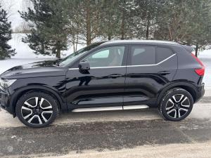 Melns Volvo XC40 2021 Panevēža, ar dzinēja tilpumu 1.97 L un nobraukumu 151 tūkst. km par 22500 €, foto 5 vietnē AUTOMOTO.COM.LV