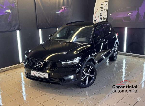 Black Volvo XC40 2021 in Vilnius, with an engine capacity of 1.48 L and mileage of 172 thousand km for 21500 €, photo 1 on AUTOMOTO.COM.LV