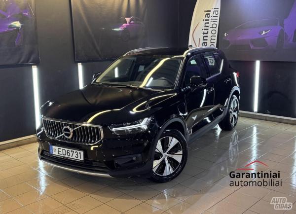 Black Volvo XC40 2021 in Avizieniai, with an engine capacity of 1.50 L and mileage of 64 thousand km for 21500 €, photo 1 on AUTOMOTO.COM.LV