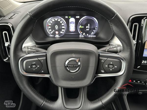 Black Volvo XC40 2021 in Avizieniai, with an engine capacity of 1.50 L and mileage of 64 thousand km for 21500 €, photo 6 on AUTOMOTO.COM.LV