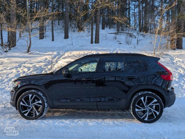 Melns Volvo XC40 2021 Viļņa, ar dzinēja tilpumu 2.00 L un nobraukumu 258 tūkst. km par 17600 €, foto 7 vietnē AUTOMOTO.COM.LV