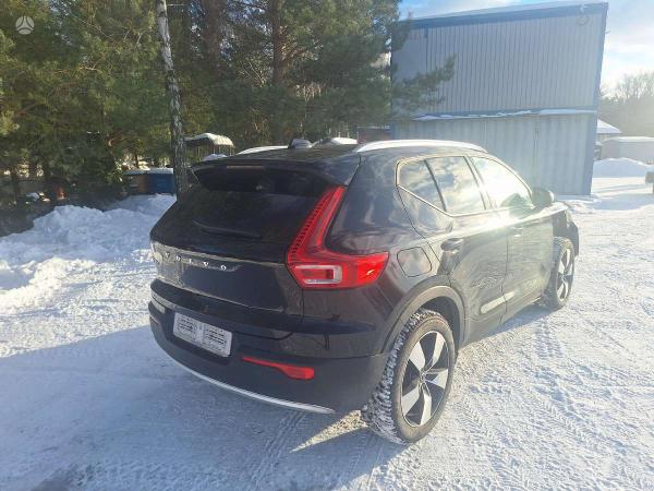 Black Volvo XC40 2021 in Kaunas, with an engine capacity of 1.48 L and mileage of 73 thousand km for 9900 €, photo 6 on AUTOMOTO.COM.LV