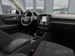 Black Volvo XC40 2021 in Jelgava, with an engine capacity of 1.50 L and mileage of 199 thousand km for 18900 €, photo 11 on AUTOMOTO.COM.LV