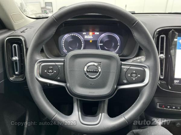 Melns Volvo XC40 2021 Tartu, ar dzinēja tilpumu 1.50 L un nobraukumu 129 tūkst. km par 26900 €, foto 5 vietnē AUTOMOTO.COM.LV