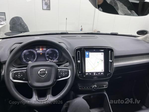 Melns Volvo XC40 2021 Tartu, ar dzinēja tilpumu 1.50 L un nobraukumu 129 tūkst. km par 26900 €, foto 6 vietnē AUTOMOTO.COM.LV