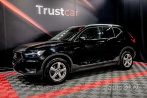 Black Volvo XC40 2021 in Parnu, with an engine capacity of 2.00 L and mileage of 214 thousand km for 16900 €, photo 4 on AUTOMOTO.COM.LV