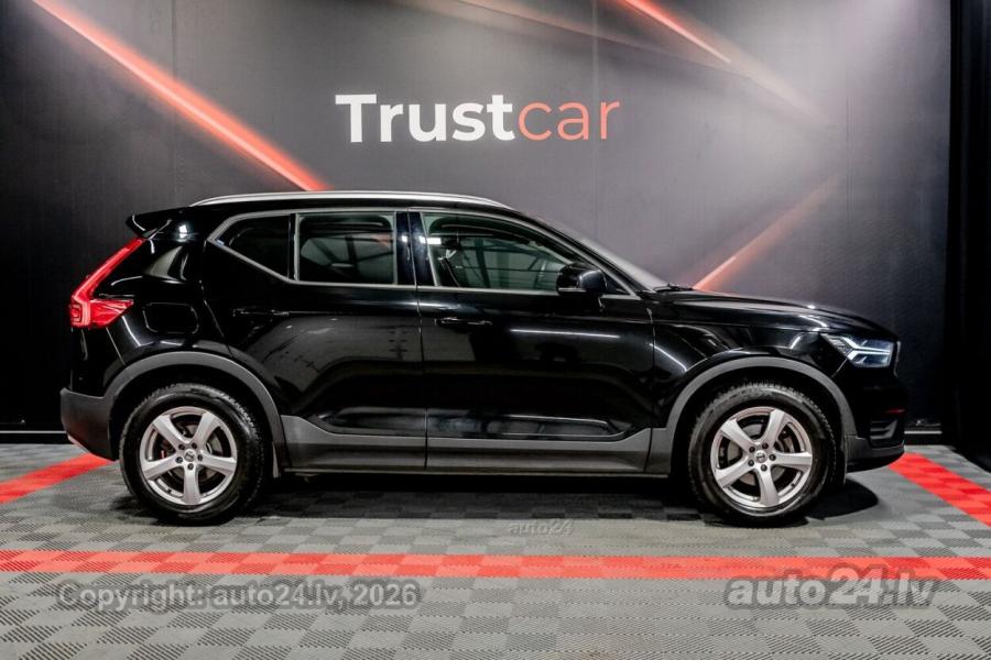Black Volvo XC40 2021 in Parnu, with an engine capacity of 2.00 L and mileage of 214 thousand km for 16900 €, photo 8 on AUTOMOTO.COM.LV