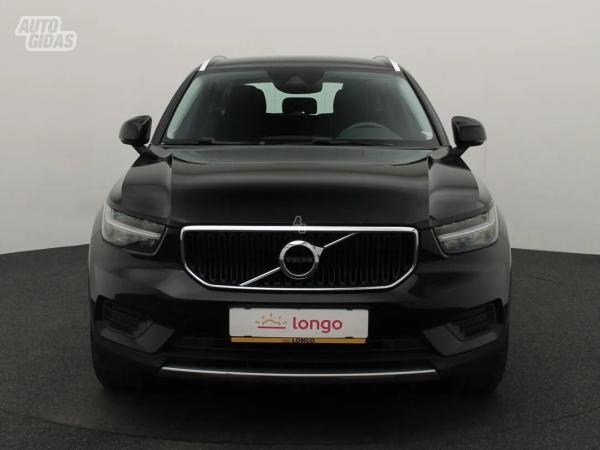 Black Volvo XC40 2021 in Vilnius, with an engine capacity of 1.50 L and mileage of 185 thousand km for 18399 €, photo 3 on AUTOMOTO.COM.LV