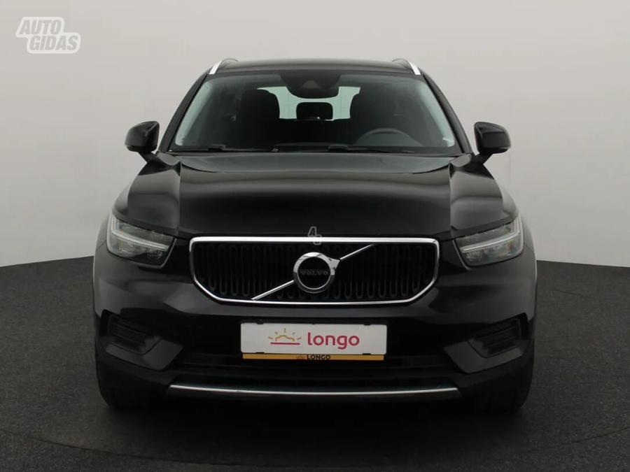 Black Volvo XC40 2021 in Vilnius, with an engine capacity of 1.50 L and mileage of 185 thousand km for 18399 €, photo 4 on AUTOMOTO.COM.LV
