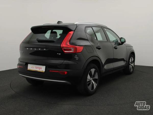 Black Volvo XC40 2021 in Vilnius, with an engine capacity of 1.50 L and mileage of 185 thousand km for 18399 €, photo 8 on AUTOMOTO.COM.LV