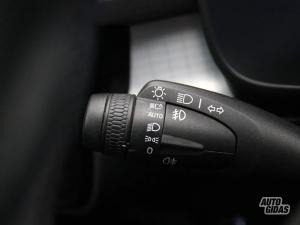 Black Volvo XC40 2021 in Vilnius, with an engine capacity of 1.50 L and mileage of 185 thousand km for 18399 €, photo 27 on AUTOMOTO.COM.LV