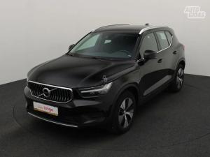 Black Volvo XC40 2021 in Vilnius, with an engine capacity of 1.50 L and mileage of 202 thousand km for 19399 €, photo  on AUTOMOTO.COM.LV