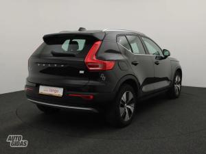 Black Volvo XC40 2021 in Vilnius, with an engine capacity of 1.50 L and mileage of 202 thousand km for 19399 €, photo 9 on AUTOMOTO.COM.LV