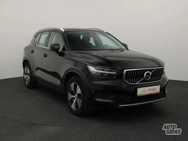 Black Volvo XC40 2021 in Vilnius, with an engine capacity of 1.50 L and mileage of 202 thousand km for 19399 €, photo 10 on AUTOMOTO.COM.LV