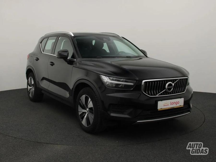 Black Volvo XC40 2021 in Vilnius, with an engine capacity of 1.50 L and mileage of 202 thousand km for 19399 €, photo 11 on AUTOMOTO.COM.LV