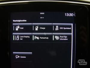Black Volvo XC40 2021 in Vilnius, with an engine capacity of 1.50 L and mileage of 202 thousand km for 19399 €, photo 30 on AUTOMOTO.COM.LV