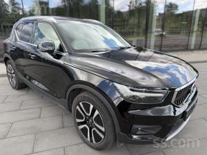 Black Volvo XC40 2021 in Riga, with an engine capacity of 1.50 L and mileage of 125 thousand km for 25900 €, photo 5 on AUTOMOTO.COM.LV