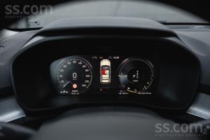 Черный Вольво XC40 2021 в Елгава, объемом двигателя 1.50 л и пробегом 209 тыс. км за 20500 €, фото 18 на AUTOMOTO.COM.LV