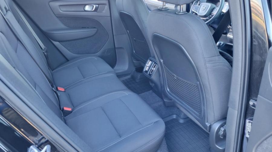 Melns Volvo XC40 2021 Rīga, ar dzinēja tilpumu 1.50 L un nobraukumu 163 tūkst. km par 20500 €, foto 12 vietnē AUTOMOTO.COM.LV